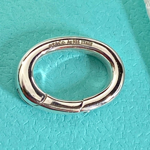Tiffany & Co. | Jewelry | New Tiffany Co Clasping Ring Extender 925 ...